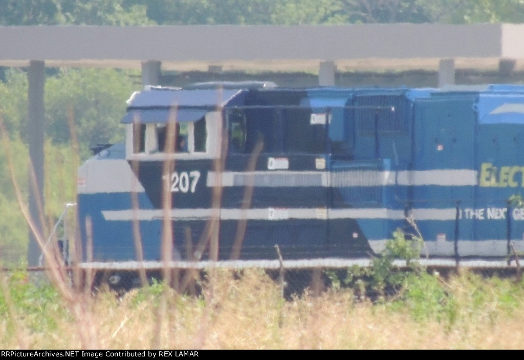 8-3-2012 EMD DEMONSRATOR 1207 CF 118.1 (PROGRESS RAIL) MIDDLETOWN PARK (MUNCIE), IN